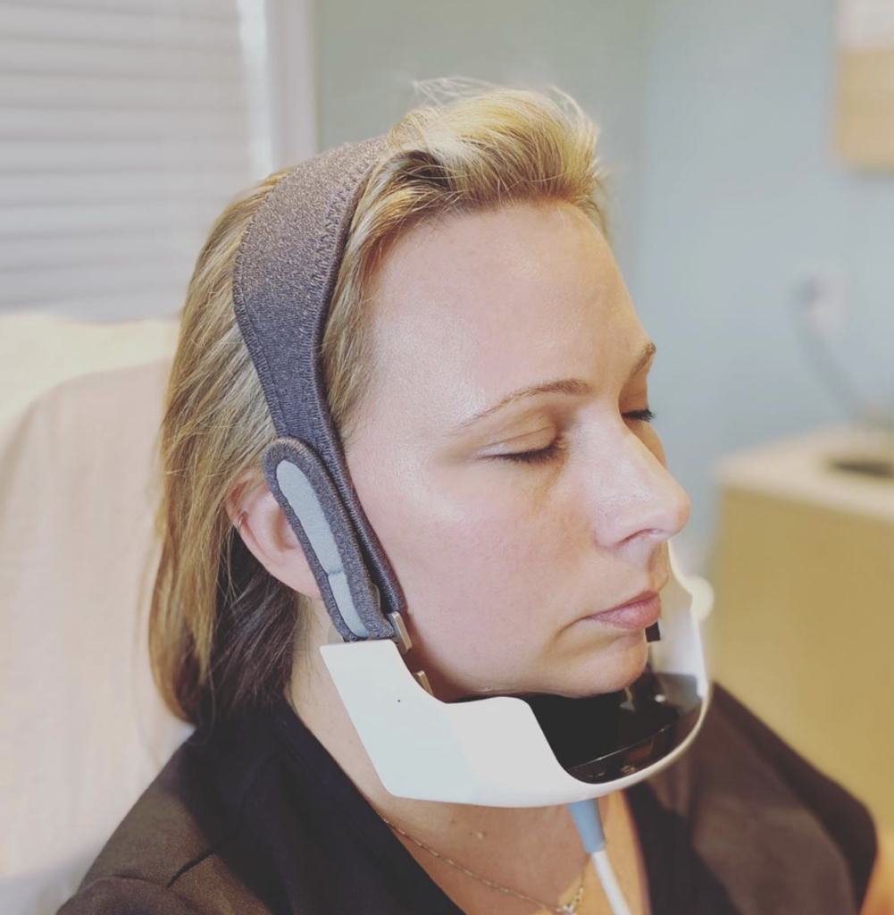 EVOKE : The Non-Surgical Skin Tightening Device