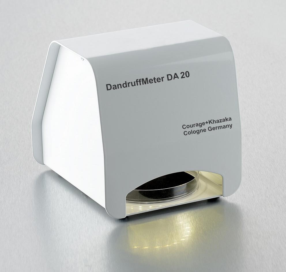 Dandruff: Devices To Analyze And Remove The Hair Flakes