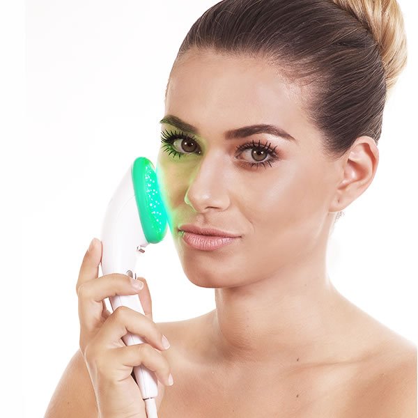 Why You Should Be Using Light Therapy To Improve Appearance Wrinkles